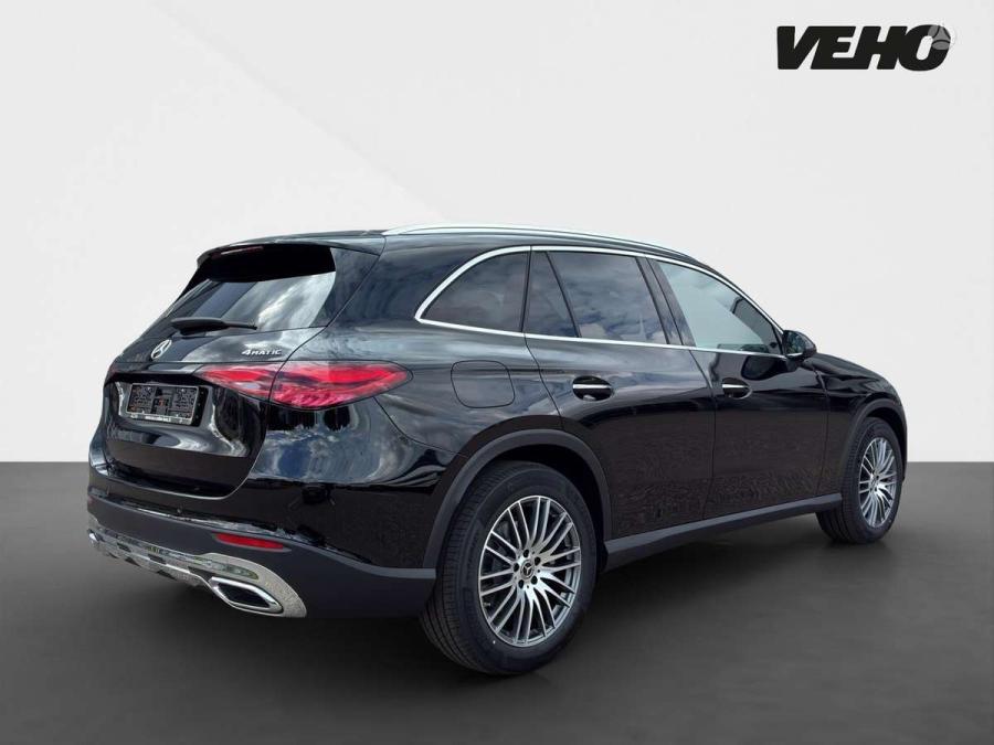 Melns Mercedes-Benz GLC 200 2026 Viļņa, ar dzinēja tilpumu 2.00 L un nobraukumu 0 tūkst. km par 58125 €, foto 6 vietnē AUTOMOTO.COM.LV
