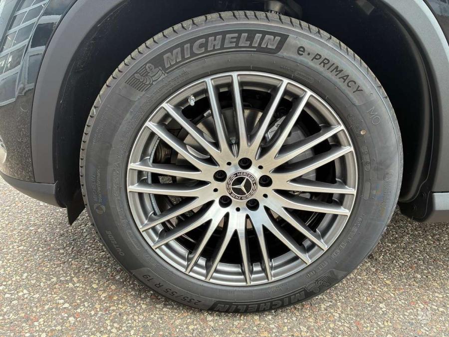 Melns Mercedes-Benz GLC 200 2026 Viļņa, ar dzinēja tilpumu 2.00 L un nobraukumu 0 tūkst. km par 58125 €, foto 12 vietnē AUTOMOTO.COM.LV
