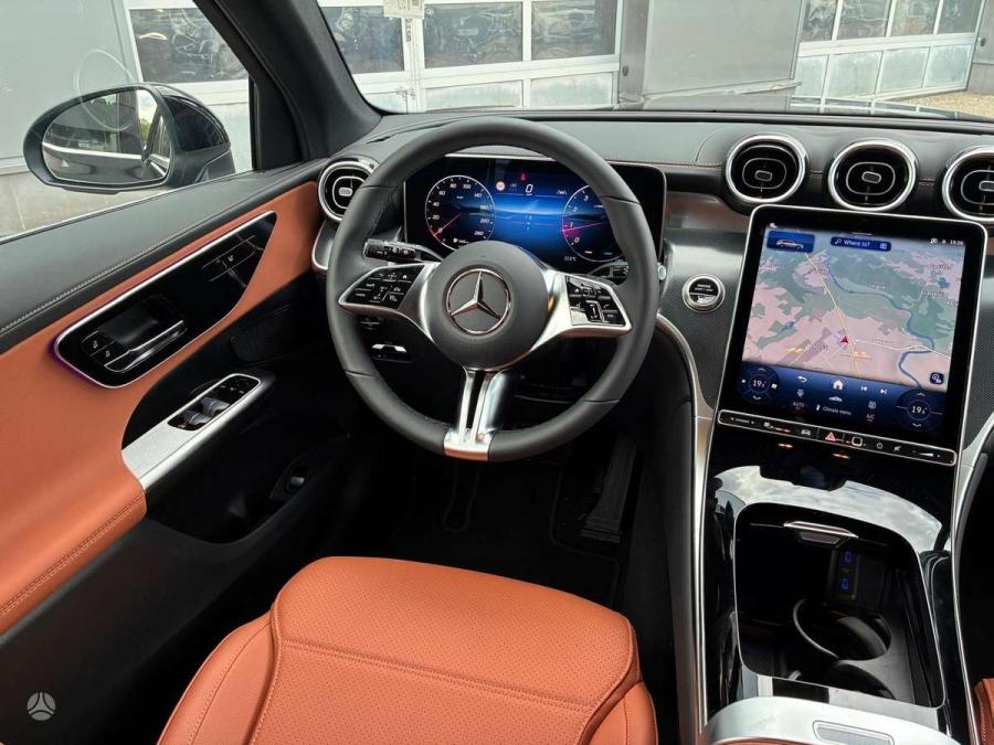 Melns Mercedes-Benz GLC 200 2026 Viļņa, ar dzinēja tilpumu 2.00 L un nobraukumu 0 tūkst. km par 58125 €, foto 18 vietnē AUTOMOTO.COM.LV