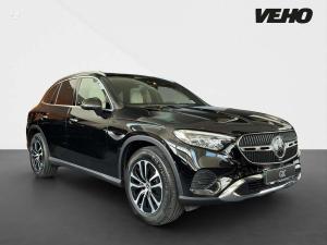 Black Mercedes-Benz GLC 200 2026 in Vilnius, with an engine capacity of 1.99 L and mileage of 0 thousand km for 55230 €, photo 6 on AUTOMOTO.COM.LV
