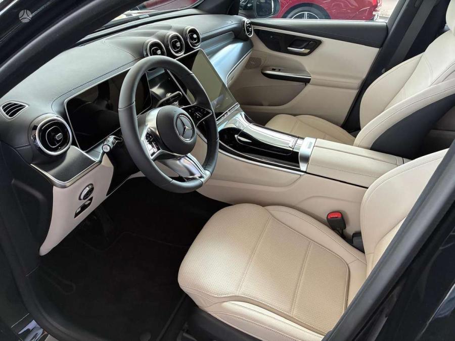 Black Mercedes-Benz GLC 200 2026 in Vilnius, with an engine capacity of 1.99 L and mileage of 0 thousand km for 55230 €, photo 14 on AUTOMOTO.COM.LV