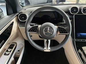 Black Mercedes-Benz GLC 200 2026 in Vilnius, with an engine capacity of 1.99 L and mileage of 0 thousand km for 55230 €, photo 18 on AUTOMOTO.COM.LV