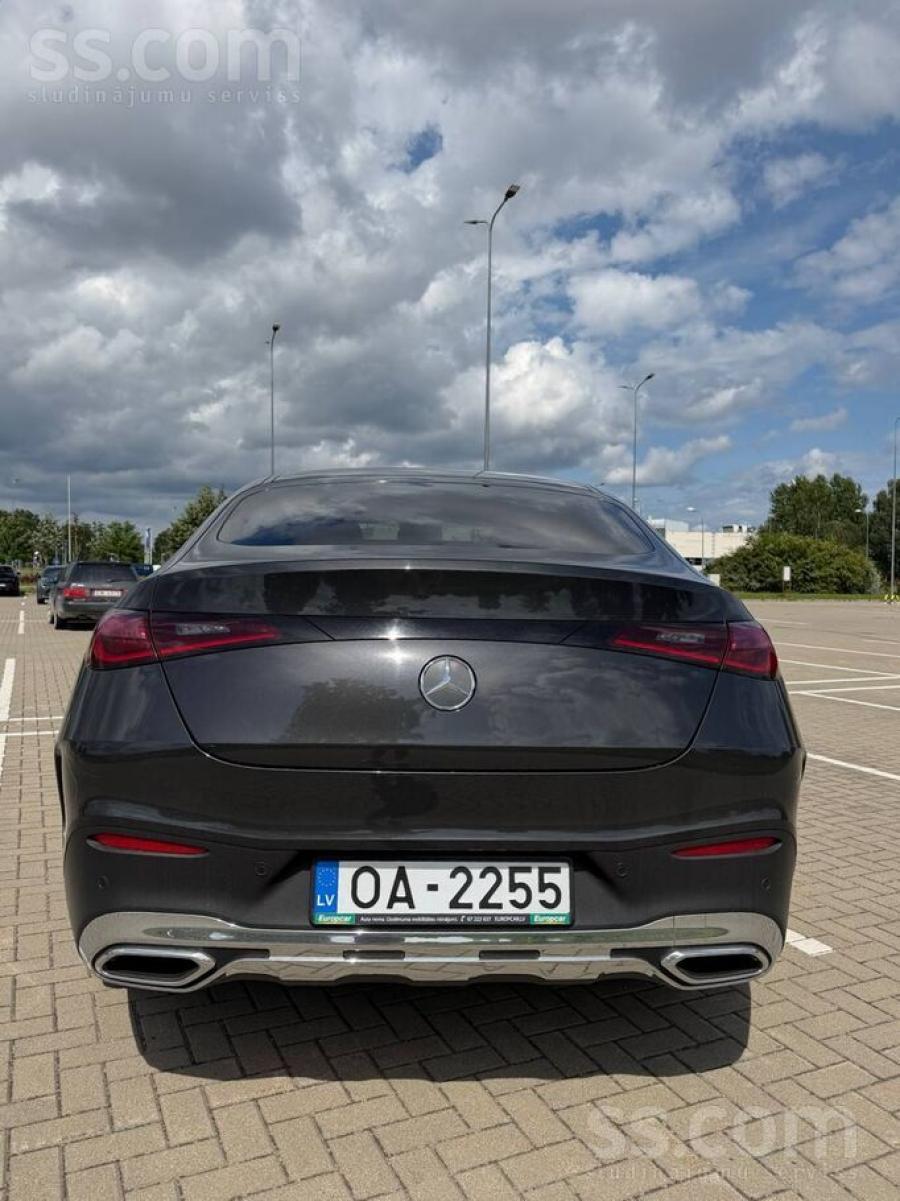 Melns Mercedes-Benz GLC 200 2024 Rīga, ar dzinēja tilpumu 2.00 L un nobraukumu 13 tūkst. km par 55000 €, foto 3 vietnē AUTOMOTO.COM.LV