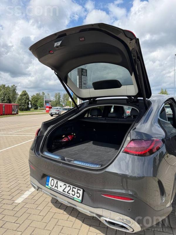 Melns Mercedes-Benz GLC 200 2024 Rīga, ar dzinēja tilpumu 2.00 L un nobraukumu 13 tūkst. km par 55000 €, foto 7 vietnē AUTOMOTO.COM.LV