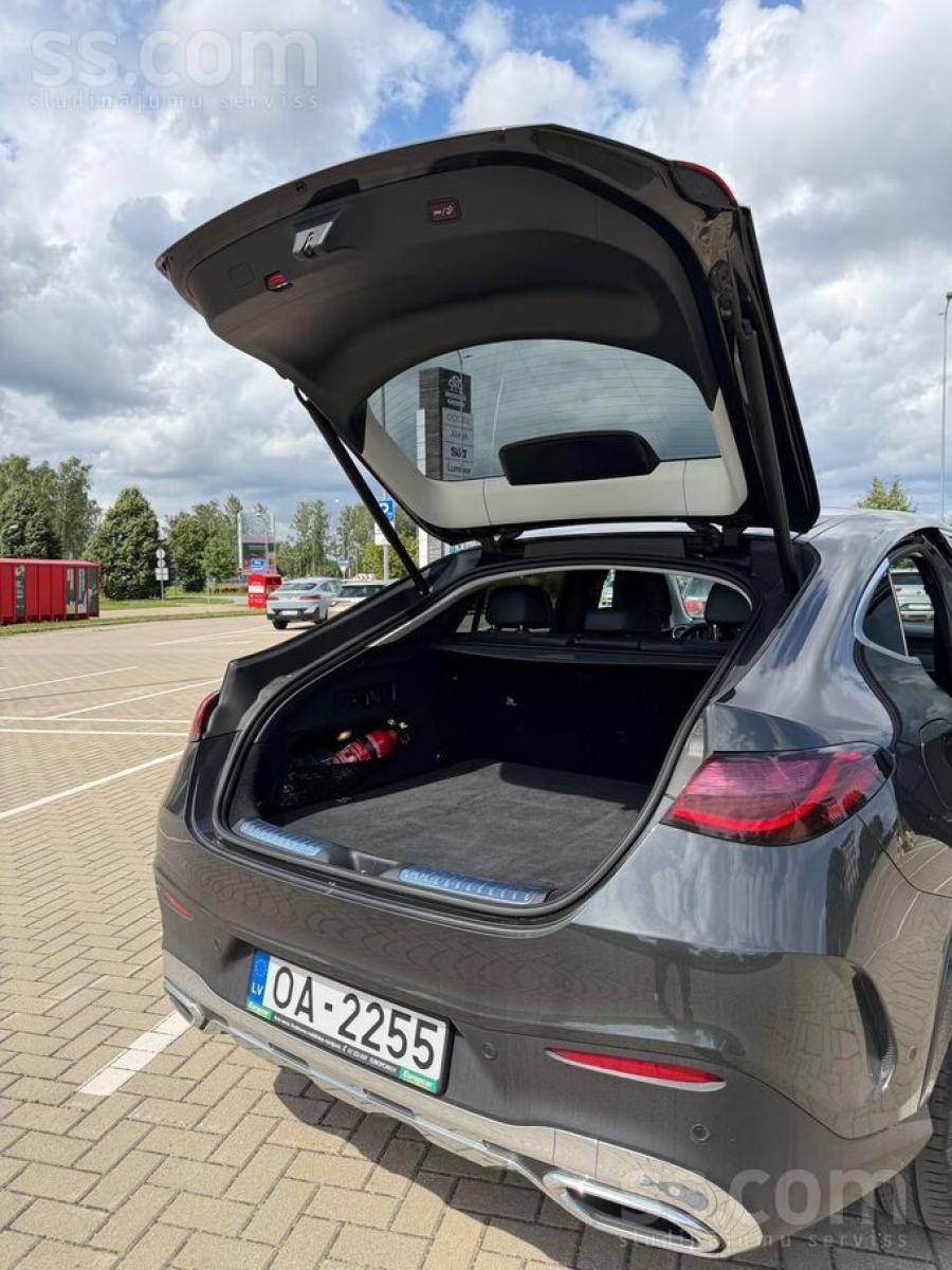Melns Mercedes-Benz GLC 200 2024 Rīga, ar dzinēja tilpumu 2.00 L un nobraukumu 13 tūkst. km par 55000 €, foto 8 vietnē AUTOMOTO.COM.LV