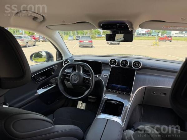 Melns Mercedes-Benz GLC 200 2024 Rīga, ar dzinēja tilpumu 2.00 L un nobraukumu 13 tūkst. km par 55000 €, foto 8 vietnē AUTOMOTO.COM.LV