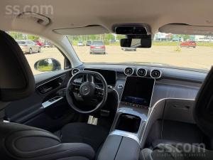 Melns Mercedes-Benz GLC 200 2024 Rīga, ar dzinēja tilpumu 2.00 L un nobraukumu 13 tūkst. km par 55000 €, foto 9 vietnē AUTOMOTO.COM.LV