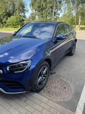 Blue Mercedes-Benz GLC 200 2019 in Vilnius, with an engine capacity of 1.99 L and mileage of 68 thousand km for 33500 €, photo 4 on AUTOMOTO.COM.LV