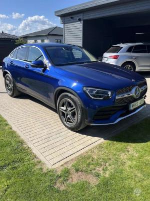 Blue Mercedes-Benz GLC 200 2019 in Vilnius, with an engine capacity of 1.99 L and mileage of 68 thousand km for 33500 €, photo 5 on AUTOMOTO.COM.LV
