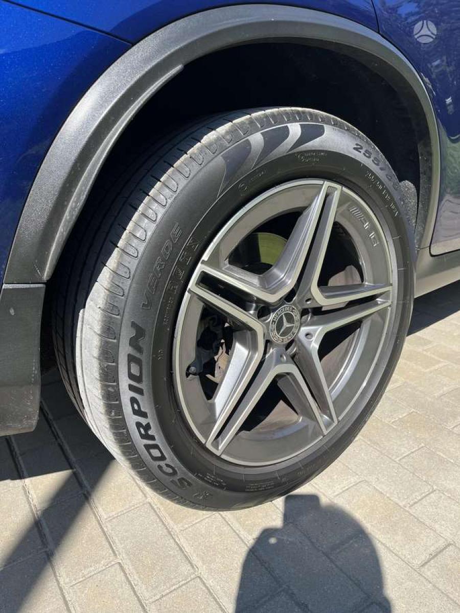 Blue Mercedes-Benz GLC 200 2019 in Vilnius, with an engine capacity of 1.99 L and mileage of 68 thousand km for 33500 €, photo 11 on AUTOMOTO.COM.LV