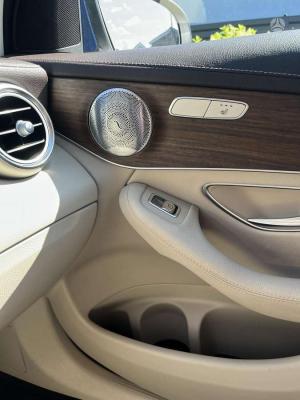 Blue Mercedes-Benz GLC 200 2019 in Vilnius, with an engine capacity of 1.99 L and mileage of 68 thousand km for 33500 €, photo 17 on AUTOMOTO.COM.LV
