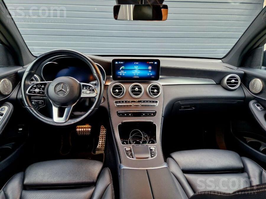 Blue Mercedes-Benz GLC 200 2023 in Riga, with an engine capacity of 2.00 L and mileage of 80 thousand km for 41000 €, photo 7 on AUTOMOTO.COM.LV