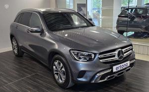 Grey Mercedes-Benz GLC 200 2020 in Siauliai, with an engine capacity of 1.99 L and mileage of 84 thousand km for 32900 €, photo  on AUTOMOTO.COM.LV