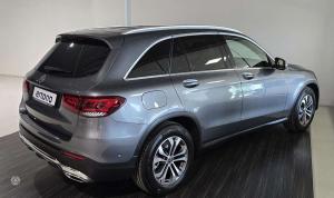 Grey Mercedes-Benz GLC 200 2020 in Siauliai, with an engine capacity of 1.99 L and mileage of 84 thousand km for 32900 €, photo 5 on AUTOMOTO.COM.LV