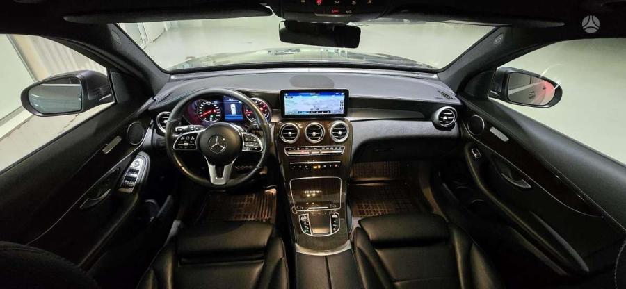 Grey Mercedes-Benz GLC 200 2020 in Siauliai, with an engine capacity of 1.99 L and mileage of 84 thousand km for 32900 €, photo 29 on AUTOMOTO.COM.LV