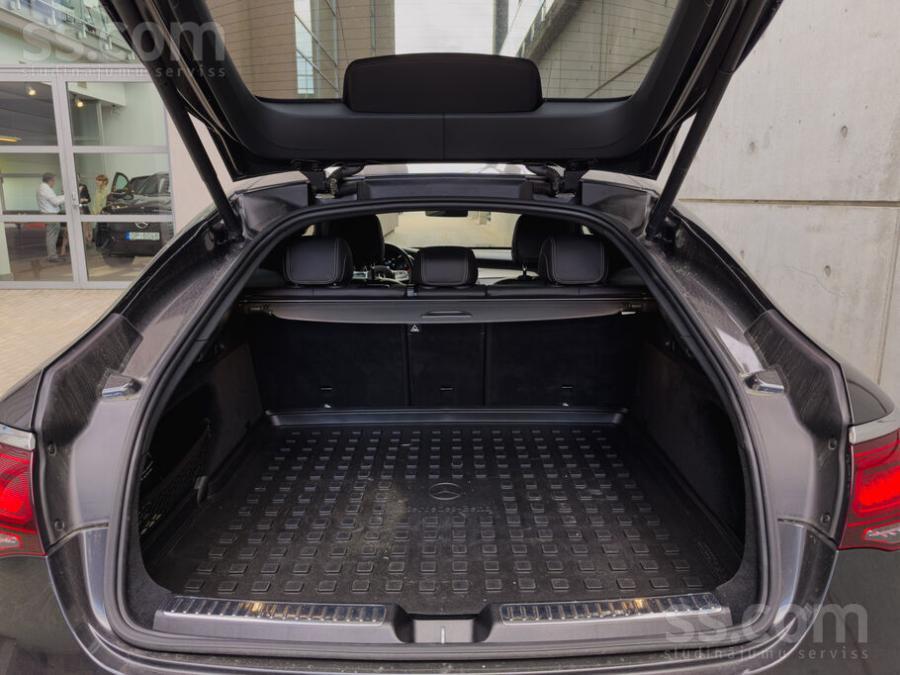 Pelēks Mercedes-Benz GLC 200 2020 Rīga, ar dzinēja tilpumu 2.00 L un nobraukumu 90 tūkst. km par 26900 €, foto 9 vietnē AUTOMOTO.COM.LV