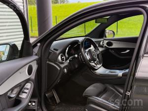 Pelēks Mercedes-Benz GLC 200 2020 Rīga, ar dzinēja tilpumu 2.00 L un nobraukumu 90 tūkst. km par 26900 €, foto 11 vietnē AUTOMOTO.COM.LV