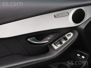 Pelēks Mercedes-Benz GLC 200 2020 Rīga, ar dzinēja tilpumu 2.00 L un nobraukumu 90 tūkst. km par 26900 €, foto 17 vietnē AUTOMOTO.COM.LV
