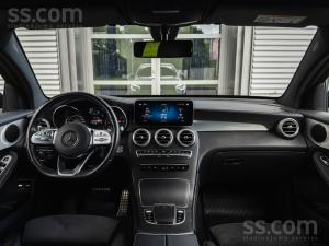 Pelēks Mercedes-Benz GLC 200 2020 Rīga, ar dzinēja tilpumu 2.00 L un nobraukumu 90 tūkst. km par 26900 €, foto 24 vietnē AUTOMOTO.COM.LV