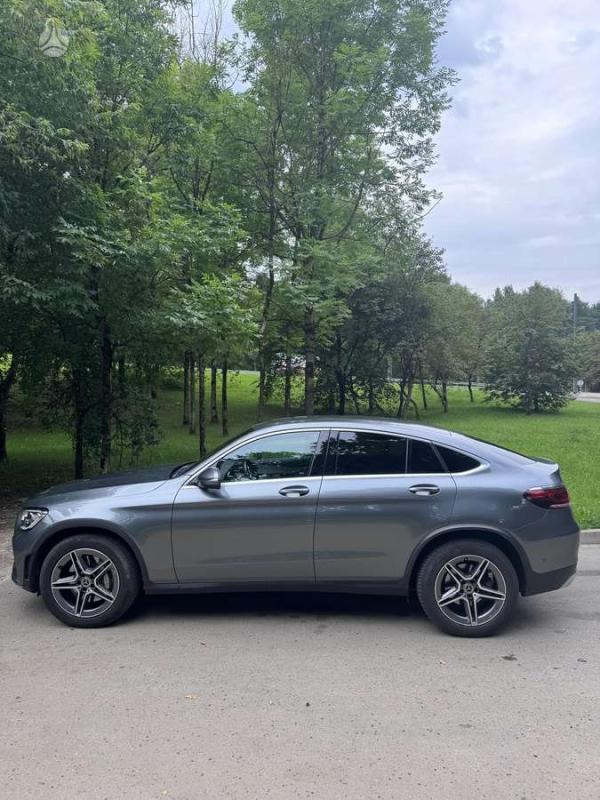 Pelēks Mercedes-Benz GLC 200 2020 Kauņa, ar dzinēja tilpumu 1.95 L un nobraukumu 151 tūkst. km par 29900 €, foto 2 vietnē AUTOMOTO.COM.LV