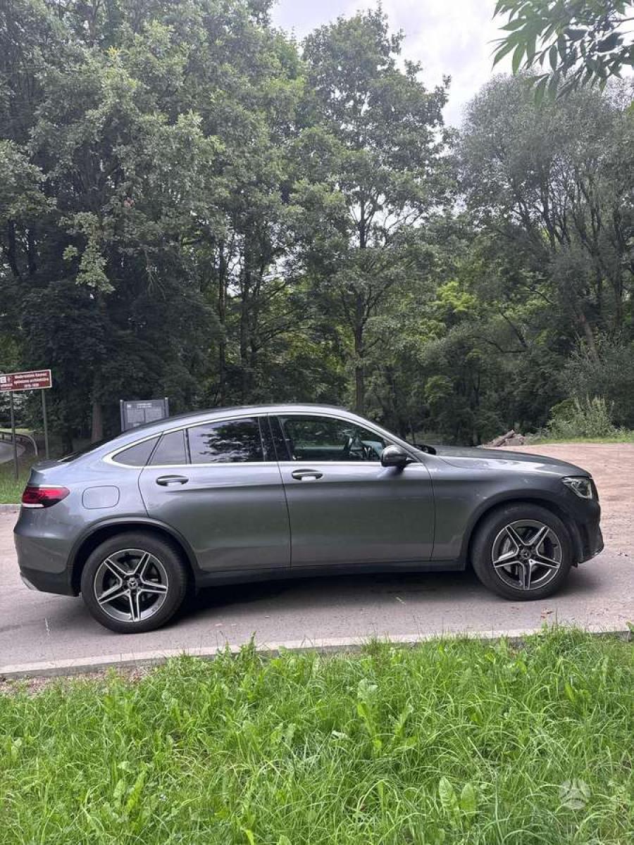Pelēks Mercedes-Benz GLC 200 2020 Kauņa, ar dzinēja tilpumu 1.95 L un nobraukumu 151 tūkst. km par 29900 €, foto 5 vietnē AUTOMOTO.COM.LV
