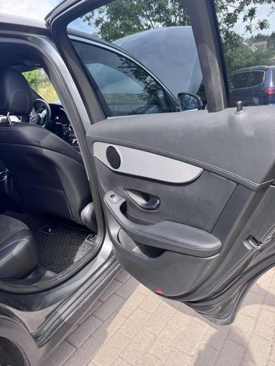Pelēks Mercedes-Benz GLC 200 2020 Kauņa, ar dzinēja tilpumu 1.95 L un nobraukumu 151 tūkst. km par 29900 €, foto 9 vietnē AUTOMOTO.COM.LV