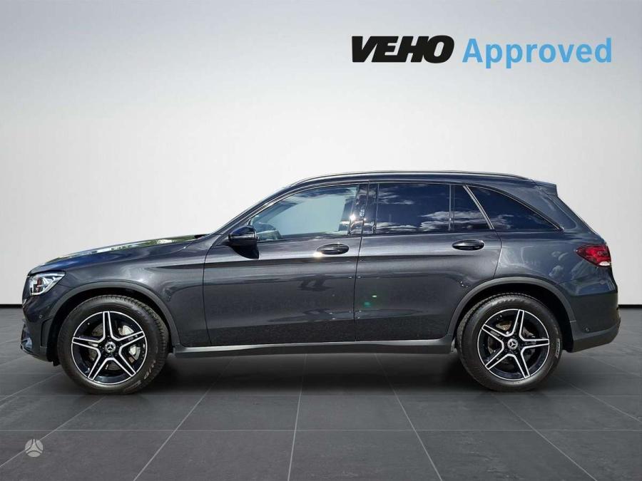 Pelēks Mercedes-Benz GLC 200 2021 Kauņa, ar dzinēja tilpumu 1.95 L un nobraukumu 99 tūkst. km par 34300 €, foto 3 vietnē AUTOMOTO.COM.LV