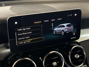 Pelēks Mercedes-Benz GLC 200 2021 Kauņa, ar dzinēja tilpumu 1.95 L un nobraukumu 99 tūkst. km par 34300 €, foto 19 vietnē AUTOMOTO.COM.LV