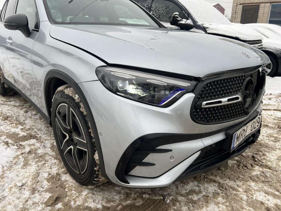 Pelēks Mercedes-Benz GLC 200 2023 Kauņa, ar dzinēja tilpumu 1.99 L un nobraukumu 73 tūkst. km par 32900 €, foto 8 vietnē AUTOMOTO.COM.LV
