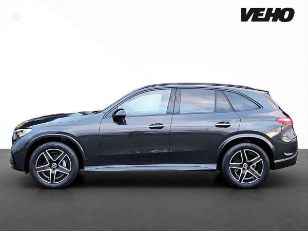 Pelēks Mercedes-Benz GLC 200 2025 Klaipėda, ar dzinēja tilpumu 2.00 L un nobraukumu 10 tūkst. km par 57900 €, foto 2 vietnē AUTOMOTO.COM.LV