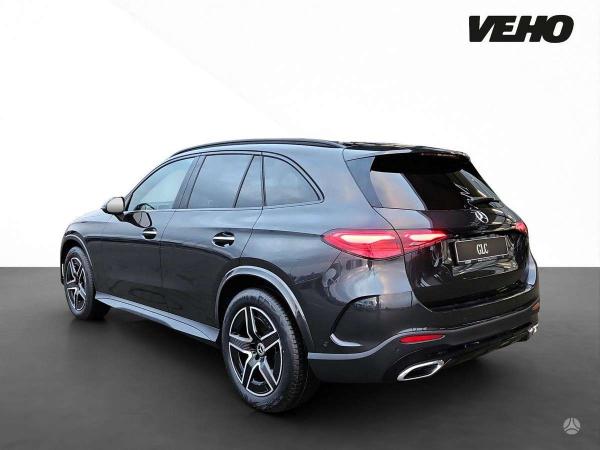 Pelēks Mercedes-Benz GLC 200 2025 Klaipėda, ar dzinēja tilpumu 2.00 L un nobraukumu 10 tūkst. km par 57900 €, foto 3 vietnē AUTOMOTO.COM.LV