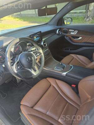 Balts Mercedes-Benz GLC 200 2022 Jūrmala, ar dzinēja tilpumu 2.00 L un nobraukumu 81 tūkst. km par 36500 €, foto 9 vietnē AUTOMOTO.COM.LV