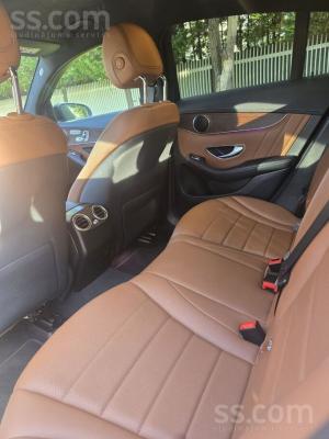 Balts Mercedes-Benz GLC 200 2022 Jūrmala, ar dzinēja tilpumu 2.00 L un nobraukumu 81 tūkst. km par 36500 €, foto 10 vietnē AUTOMOTO.COM.LV