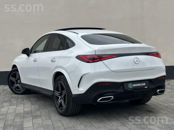 White Mercedes-Benz GLC 200 2023 in Riga, with an engine capacity of 2.00 L and mileage of 40 thousand km for 66950 €, photo 6 on AUTOMOTO.COM.LV