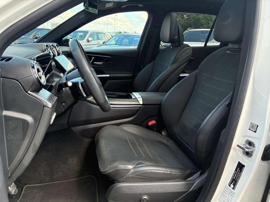 Balts Mercedes-Benz GLC 200 2023 Viļņa, ar dzinēja tilpumu 2.00 L un nobraukumu 36 tūkst. km par 51900 €, foto 16 vietnē AUTOMOTO.COM.LV