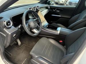 Balts Mercedes-Benz GLC 200 2023 Viļņa, ar dzinēja tilpumu 2.00 L un nobraukumu 36 tūkst. km par 51900 €, foto 17 vietnē AUTOMOTO.COM.LV