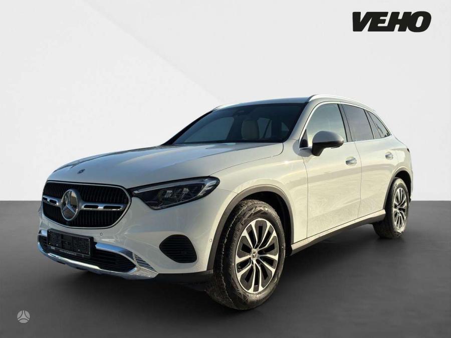 Balts Mercedes-Benz GLC 200 2025 Viļņa, ar dzinēja tilpumu 1.99 L un nobraukumu 10 tūkst. km par 54900 €, foto 1 vietnē AUTOMOTO.COM.LV