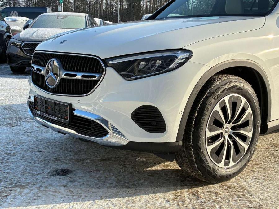 Balts Mercedes-Benz GLC 200 2025 Viļņa, ar dzinēja tilpumu 1.99 L un nobraukumu 10 tūkst. km par 54900 €, foto 9 vietnē AUTOMOTO.COM.LV