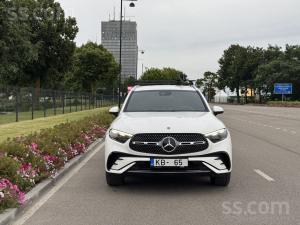White Mercedes-Benz GLC 200 2026 in Riga, with an engine capacity of 2.00 L and mileage of 11 thousand km for 59500 €, photo 3 on AUTOMOTO.COM.LV