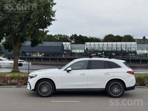 White Mercedes-Benz GLC 200 2026 in Riga, with an engine capacity of 2.00 L and mileage of 11 thousand km for 59500 €, photo 13 on AUTOMOTO.COM.LV