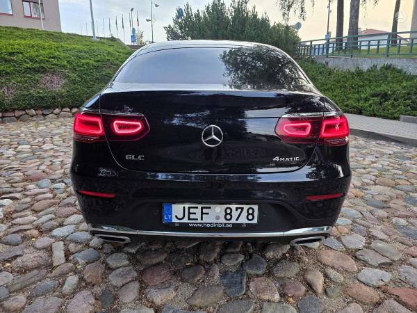 Black Mercedes-Benz GLC 220 2019 in Utena, with an engine capacity of 1.95 L and mileage of 159 thousand km for 28700 €, photo 6 on AUTOMOTO.COM.LV