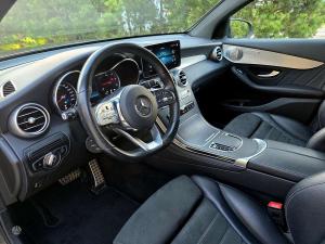 Black Mercedes-Benz GLC 220 2019 in Utena, with an engine capacity of 1.95 L and mileage of 159 thousand km for 28700 €, photo 9 on AUTOMOTO.COM.LV