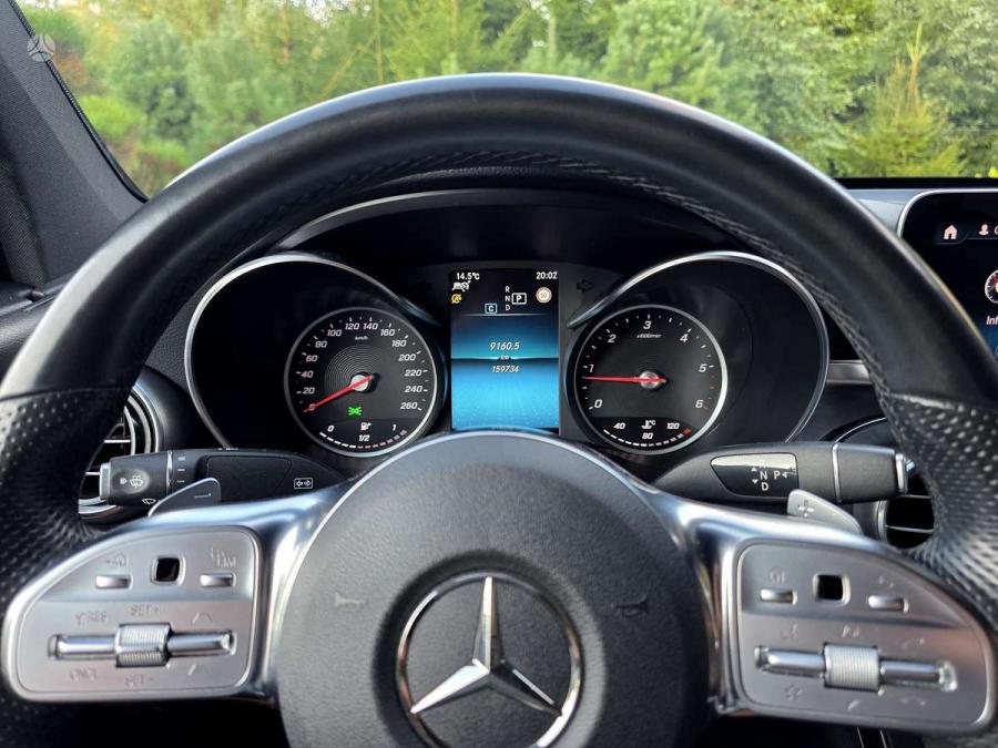 Black Mercedes-Benz GLC 220 2019 in Utena, with an engine capacity of 1.95 L and mileage of 159 thousand km for 28700 €, photo 16 on AUTOMOTO.COM.LV