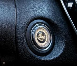 Black Mercedes-Benz GLC 220 2019 in Utena, with an engine capacity of 1.95 L and mileage of 159 thousand km for 28700 €, photo 19 on AUTOMOTO.COM.LV