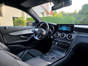 Black Mercedes-Benz GLC 220 2019 in Utena, with an engine capacity of 1.95 L and mileage of 159 thousand km for 28700 €, photo 25 on AUTOMOTO.COM.LV