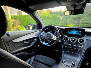Black Mercedes-Benz GLC 220 2019 in Utena, with an engine capacity of 1.95 L and mileage of 159 thousand km for 28700 €, photo 26 on AUTOMOTO.COM.LV