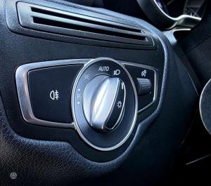 Black Mercedes-Benz GLC 220 2019 in Utena, with an engine capacity of 1.95 L and mileage of 159 thousand km for 28700 €, photo 30 on AUTOMOTO.COM.LV