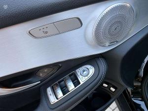 Black Mercedes-Benz GLC 220 2019 in Utena, with an engine capacity of 1.95 L and mileage of 159 thousand km for 28700 €, photo 31 on AUTOMOTO.COM.LV