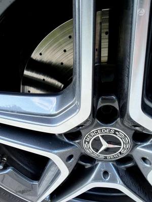 Black Mercedes-Benz GLC 220 2019 in Utena, with an engine capacity of 1.95 L and mileage of 159 thousand km for 28700 €, photo 40 on AUTOMOTO.COM.LV