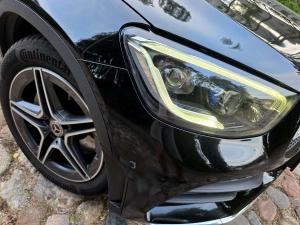 Black Mercedes-Benz GLC 220 2019 in Utena, with an engine capacity of 1.95 L and mileage of 159 thousand km for 28700 €, photo 42 on AUTOMOTO.COM.LV